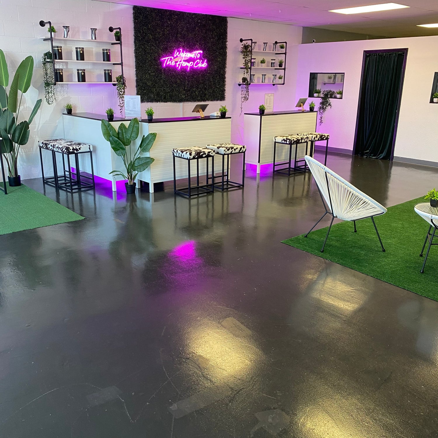 The Hemp Club of Texas - Legal Cannabis Lounge & Flower Bar